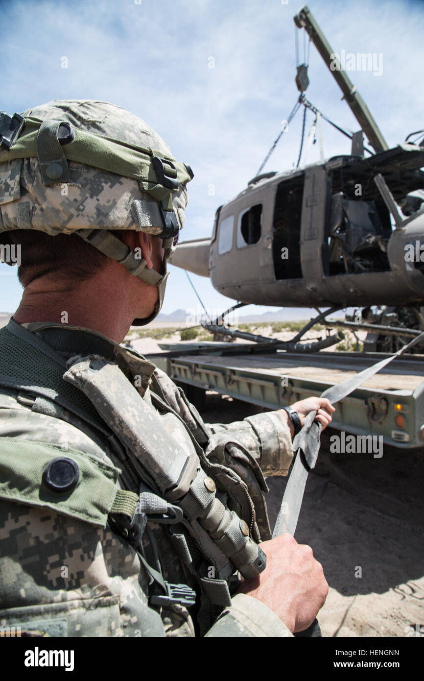 A U.S. Army chief warrant officer from Echo Company, 2nd Battalion ...