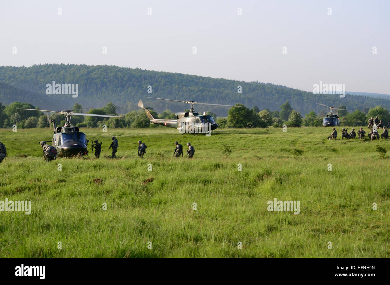 U.S. Soldiers of 1st Battalion, 182nd Infantry Regiment, Massachusetts ...