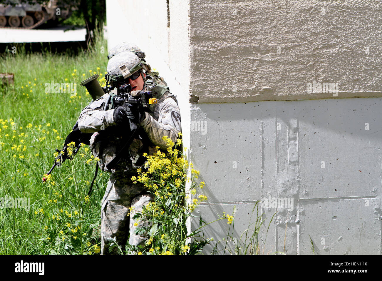 Military Police with Company B, 91st Brigade Engineer Battalion, 1st ...