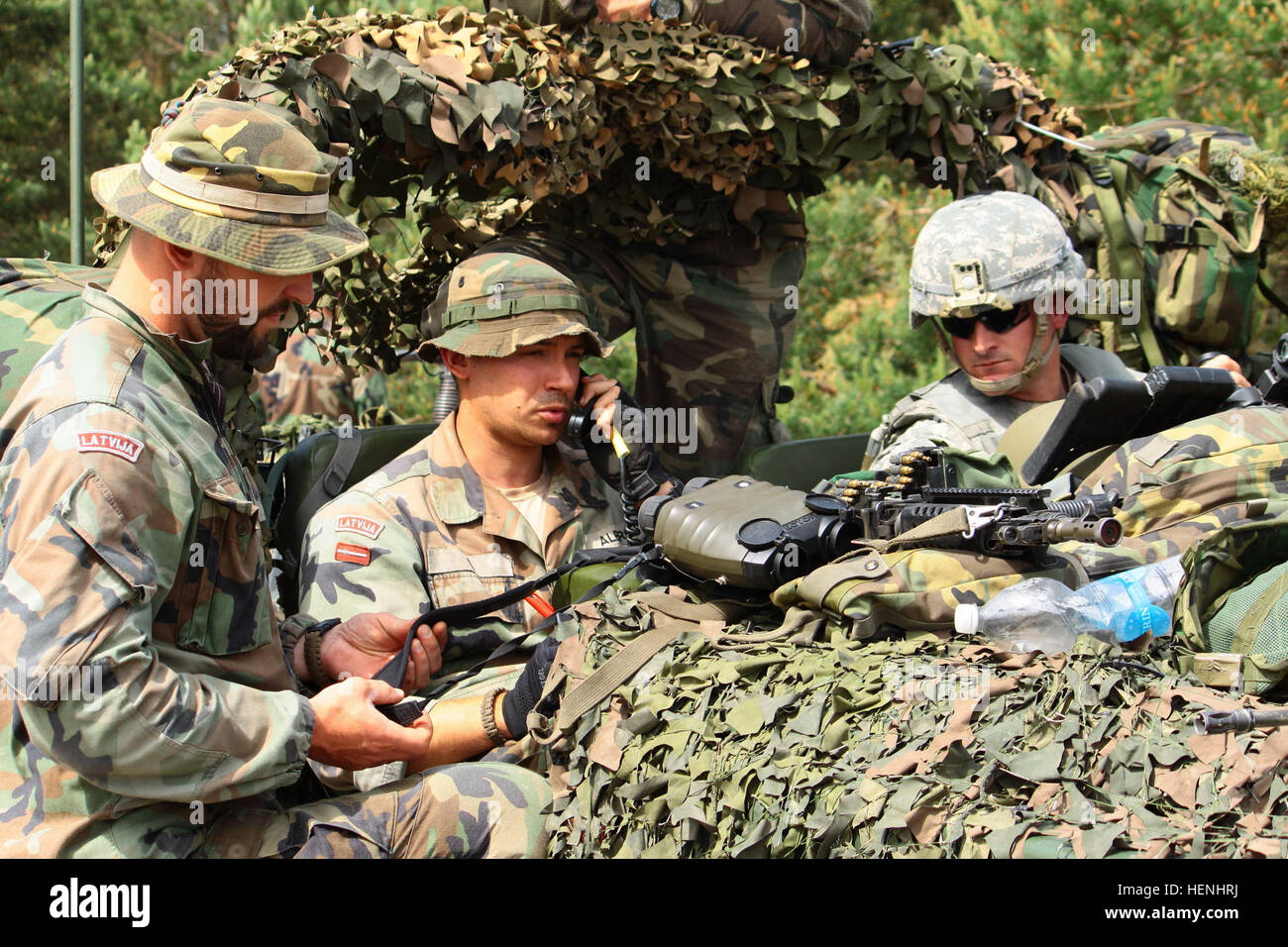 81mm mortar observers hi-res stock photography and images - Alamy