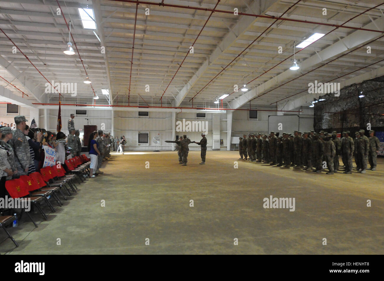 Hawaii soldiers with 130th engineer brigade hi-res stock photography ...