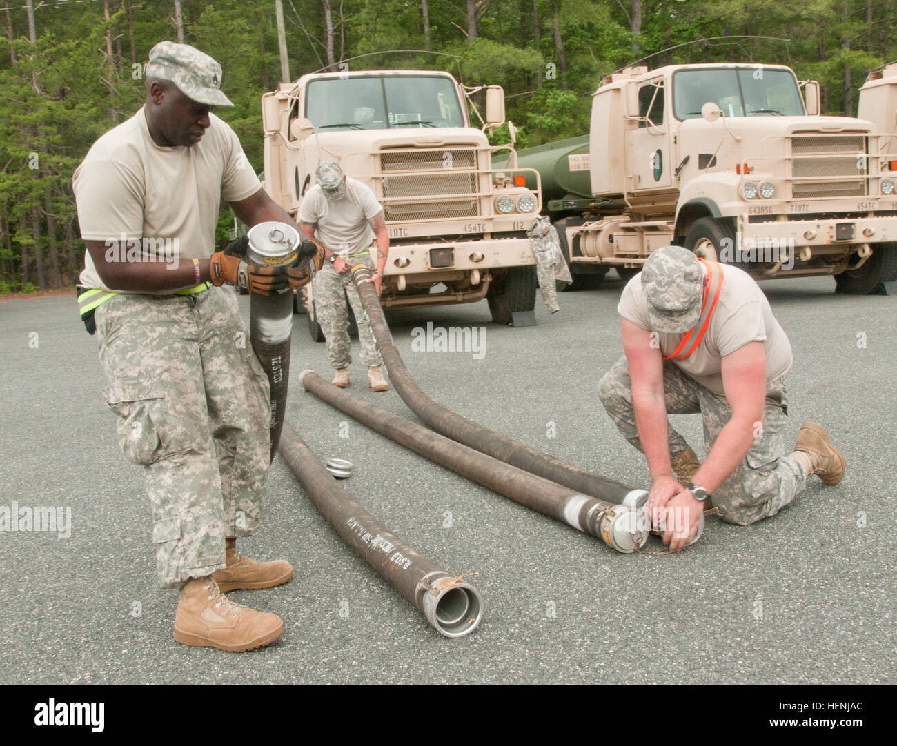 2014 quartermaster liquid logistics exercise hi-res stock photography ...