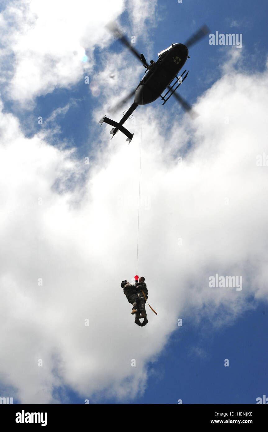 382nd military police battalion hi-res stock photography and images - Alamy