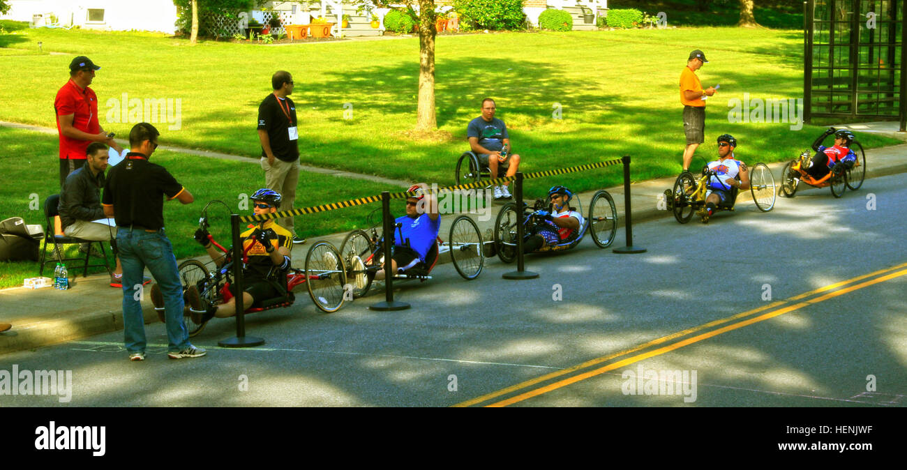 Jim Cunningham, U.S. Army cycling coach, ensures cyclists participating ...