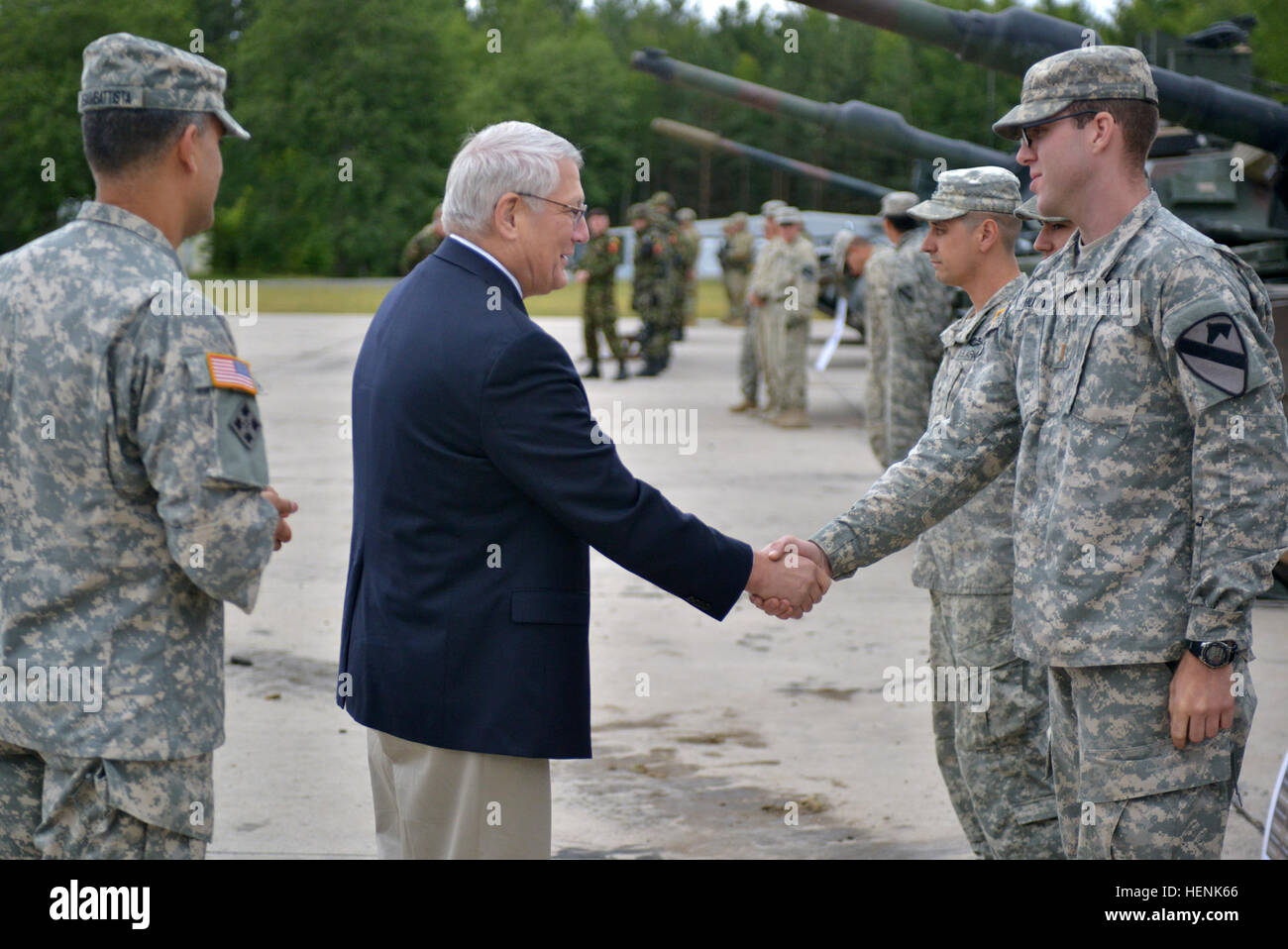 U.S. Army Gen. Carter Ham (ret.) meet U.S. Soldiers, assigned to 1st ...