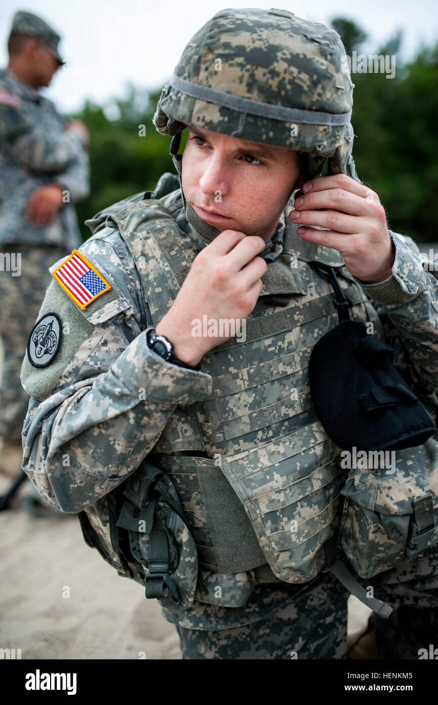 Army warrior task training hi-res stock photography and images - Alamy