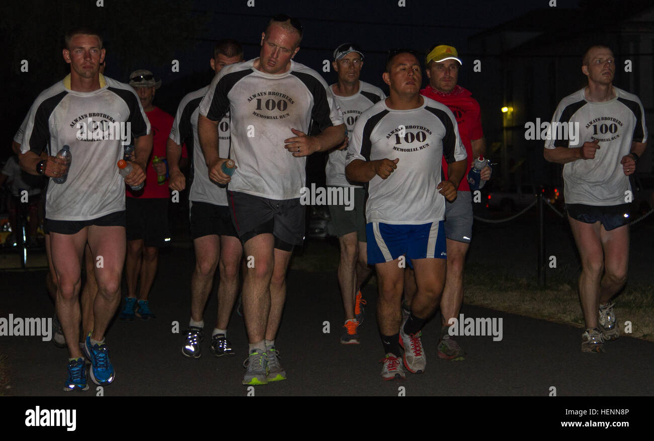 Soldiers from Joint Base Lewis-McChord, Wash., and former and current ...