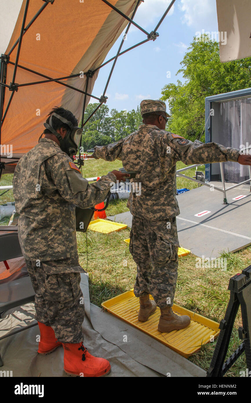 Spc. Kammi Holt (right), 690th Chemical Company, Alabama National Guard ...