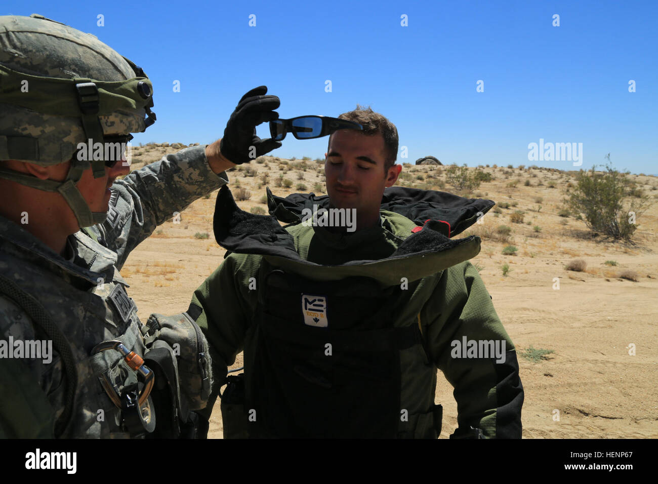 717th explosive ordnance disposal hi-res stock photography and images ...