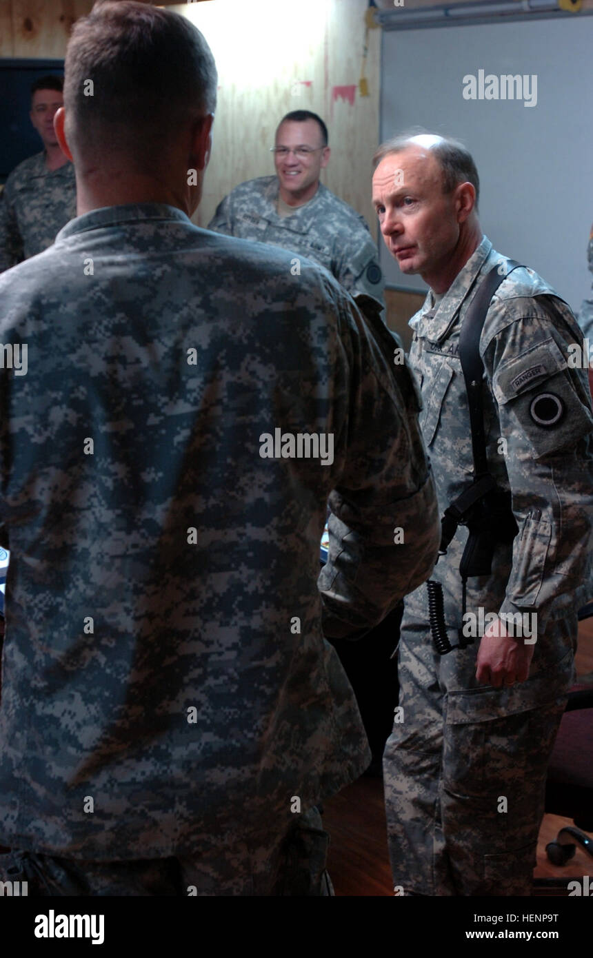 I corps commander visits 3rd cab hi-res stock photography and images ...
