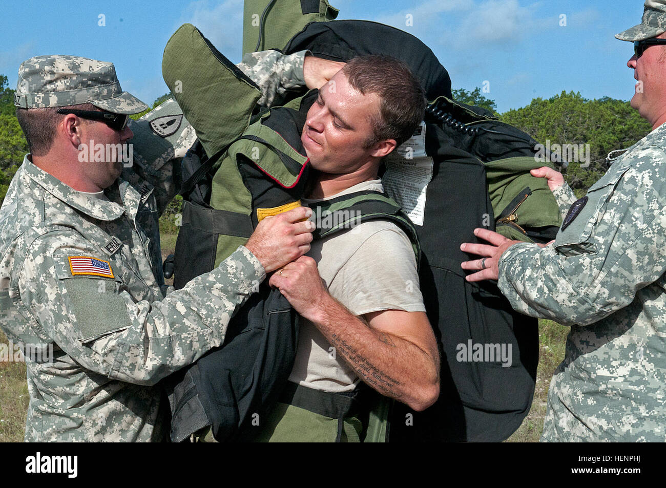 Sgt christopher leonard explosive ordnance hi-res stock photography and ...