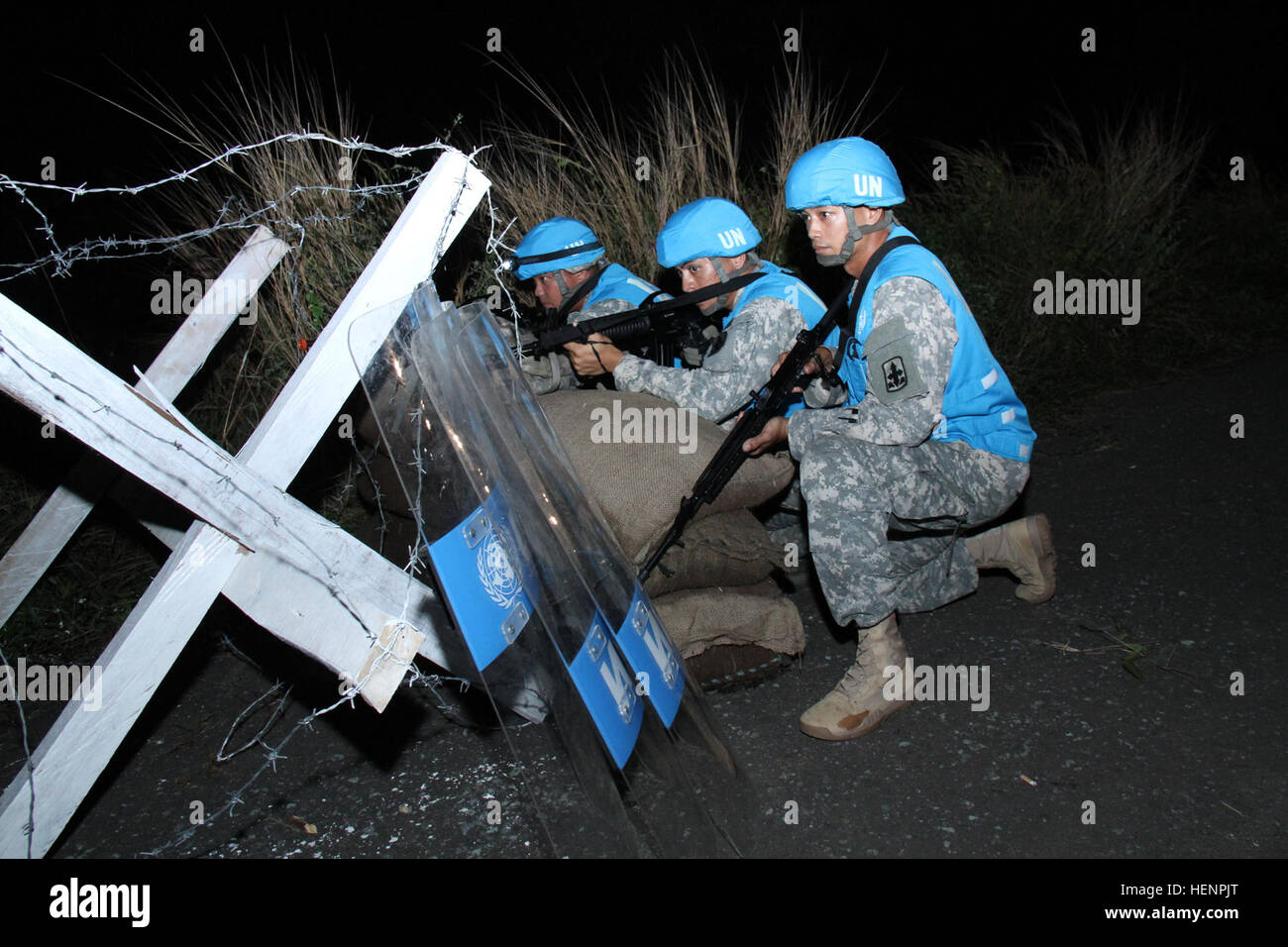 U.S. Army soldiers with the Hawaii Army National Guard participate in a ...