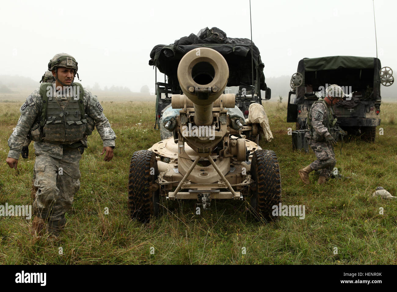 U.S. Soldiers of Alpha Battery, 4th Battalion, 319th Airborne Field ...