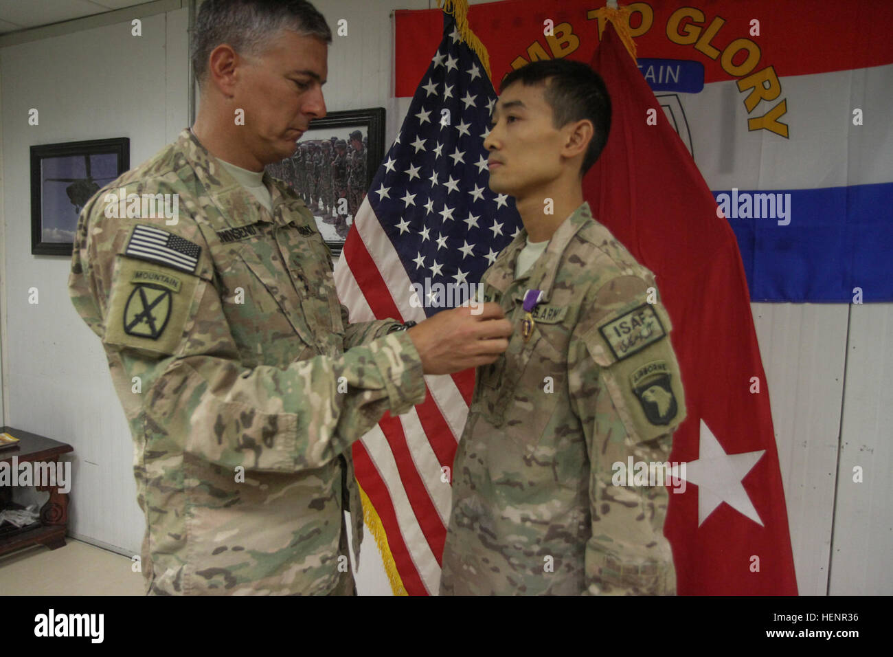 Combat infantryman badge hi-res stock photography and images - Alamy