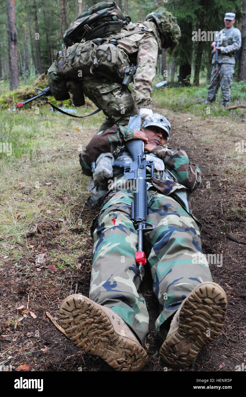 A candidate participating in the 2014 U.S. Army Europe Expert Field ...