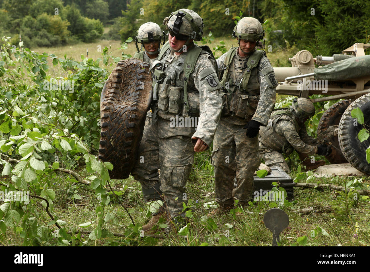 M119a2 105 mm howitzer hi-res stock photography and images - Alamy