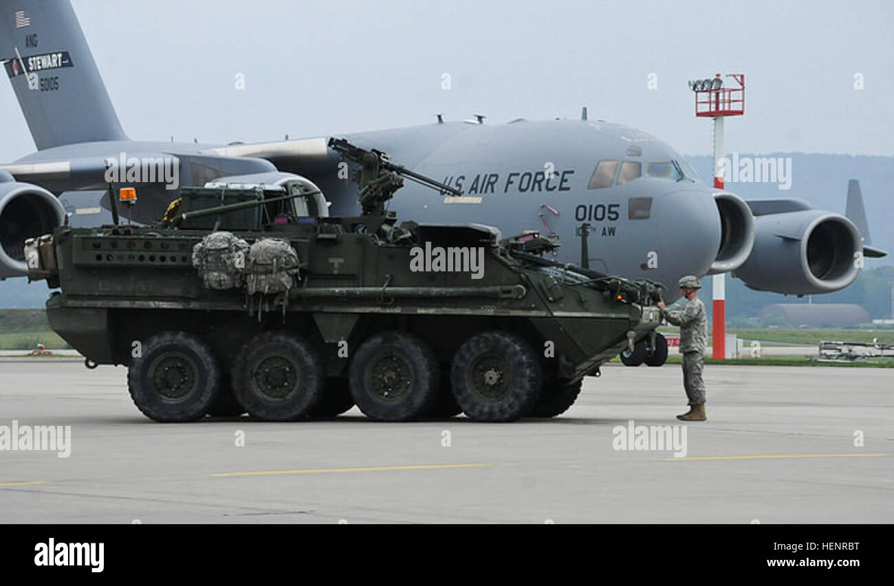 Stryker vehicles from 1st hi-res stock photography and images - Alamy