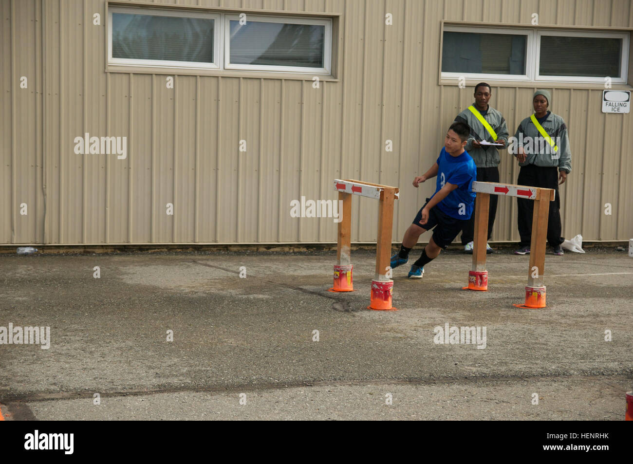 Paratroopers from 725th Brigade Support Battalion, 4th Infantry Brigade ...