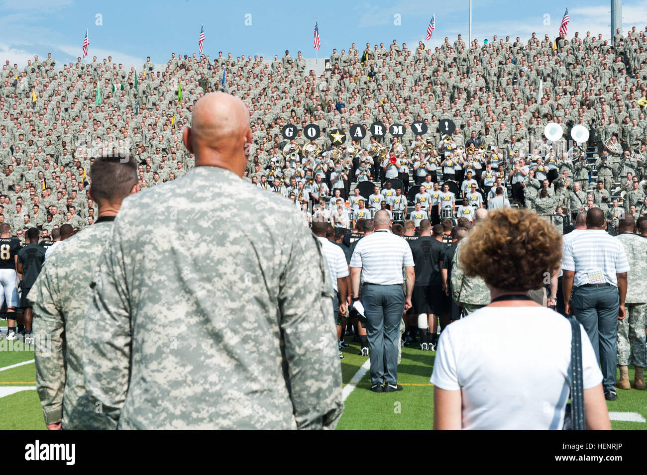 U.S. Army Chief of Staff Gen. Ray Odierno sings West Point's Alma Mater ...