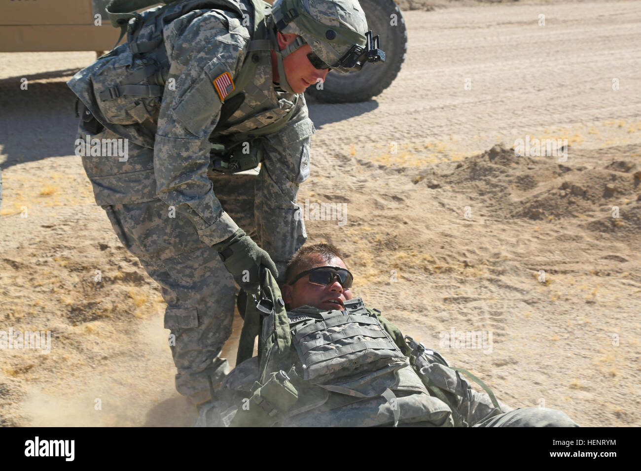 U.S. Army Soldiers from Alpha Battery, 2nd Battalion 29th Field ...