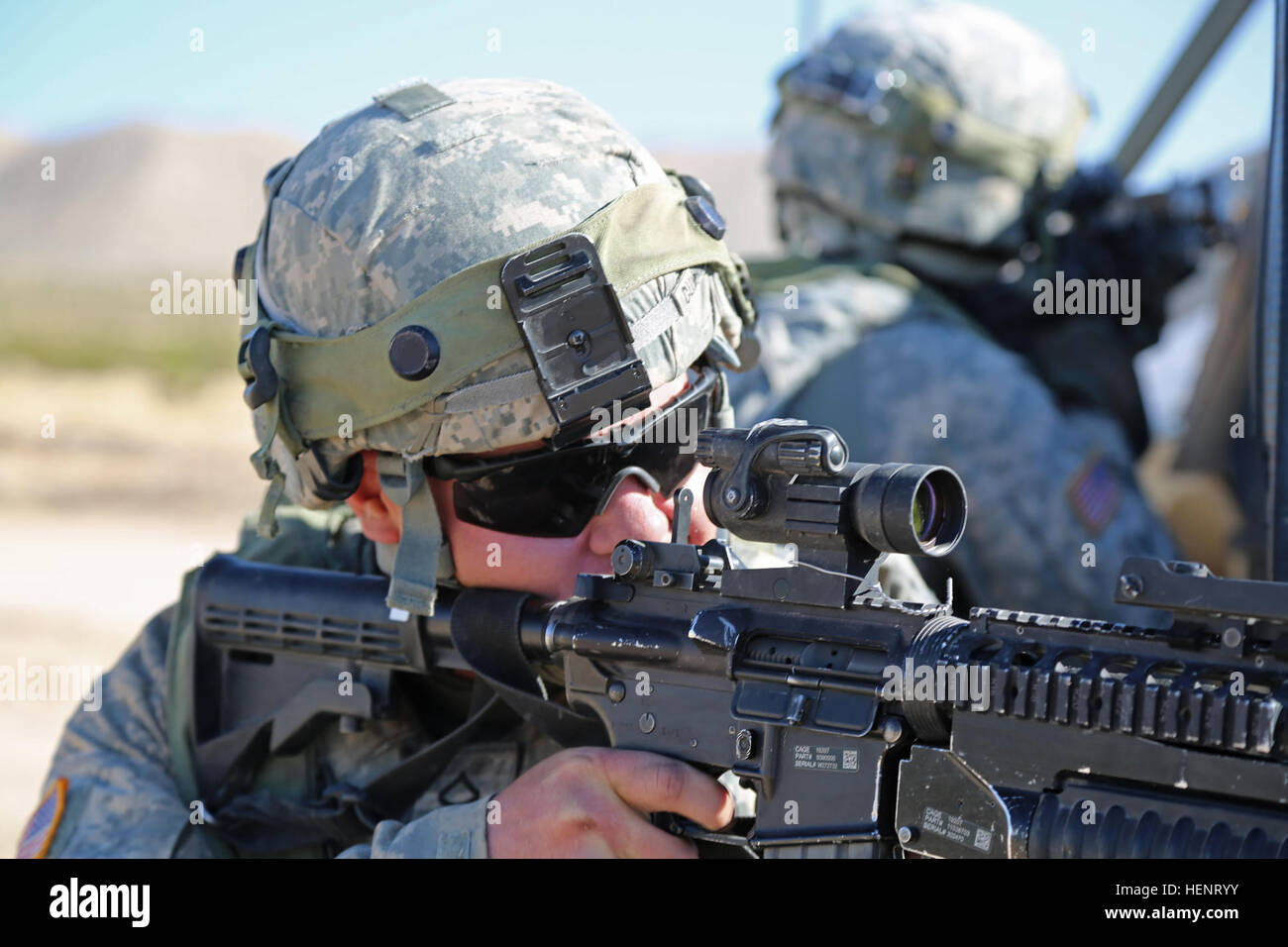 U.S. Army Soldiers from Alpha Battery, 2nd Battalion 29th Field ...