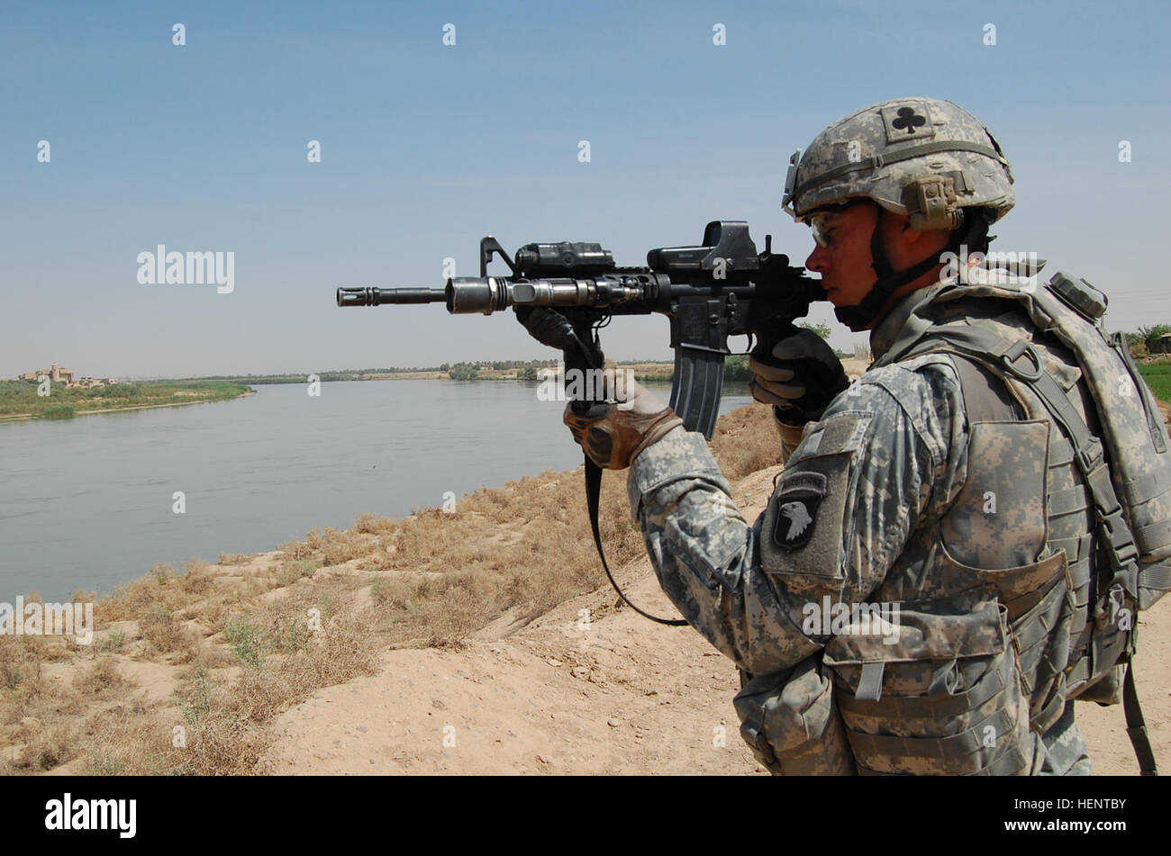 A 1st Special Troops Battalion, 1st Brigade Combat Team, 101st Airborne ...