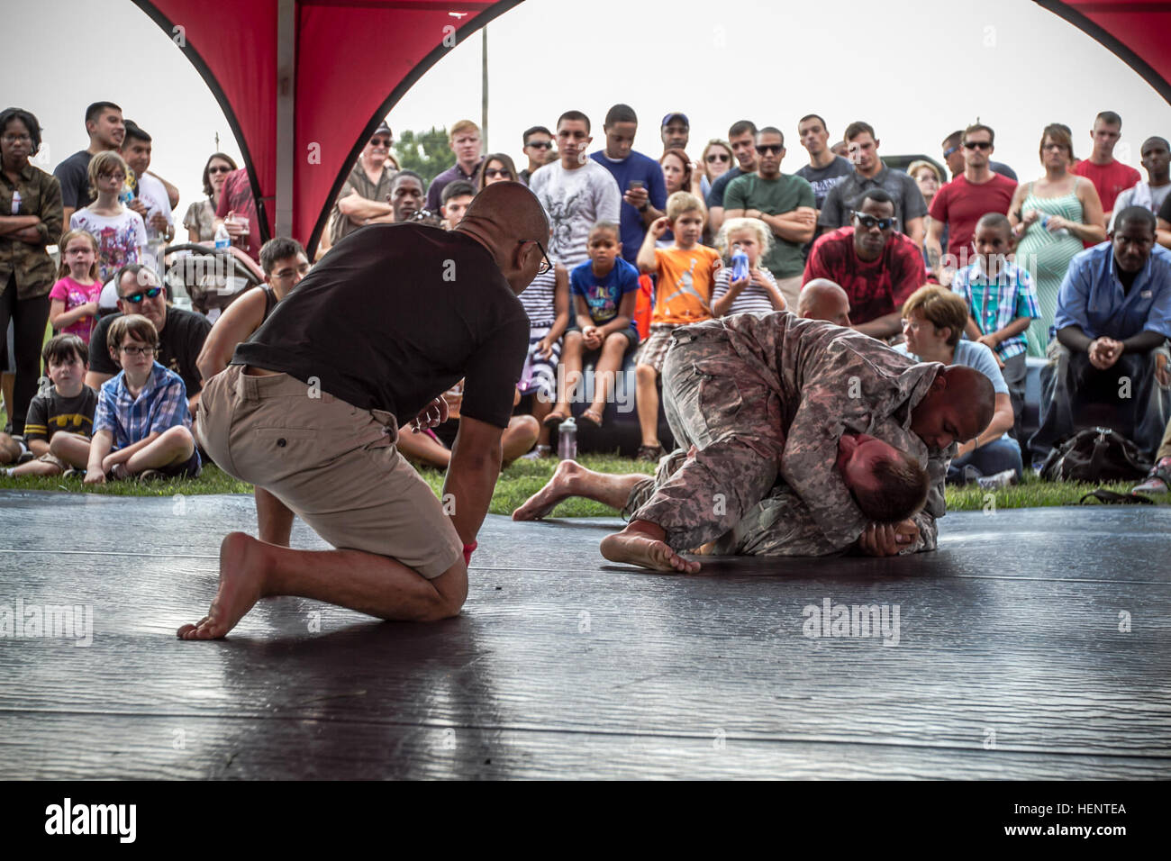 Soldiers with the 5th Special Forces Group (Airborne) fight during the ...