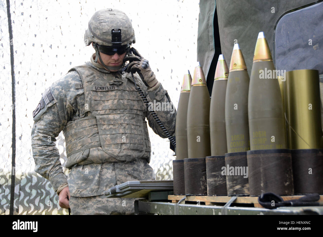 Airborne field artillery hi-res stock photography and images - Alamy