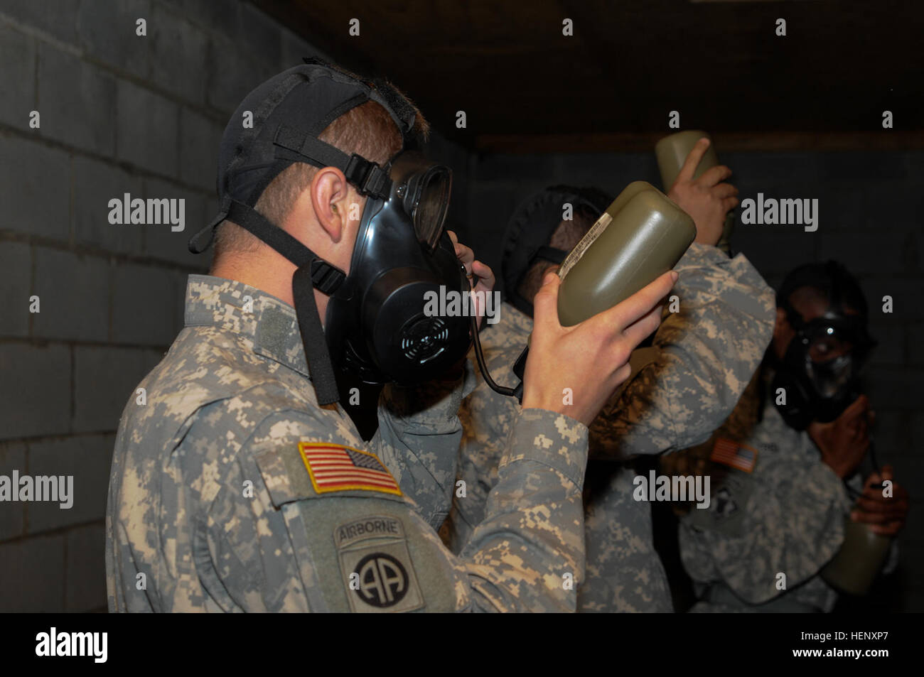 M40 protective gas mask hi-res stock photography and images - Alamy