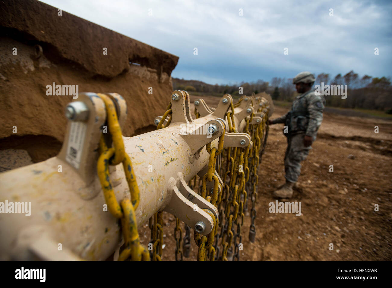 Army Reserve Soldiers with the 364th Engineer Platoon (Area Clearance ...