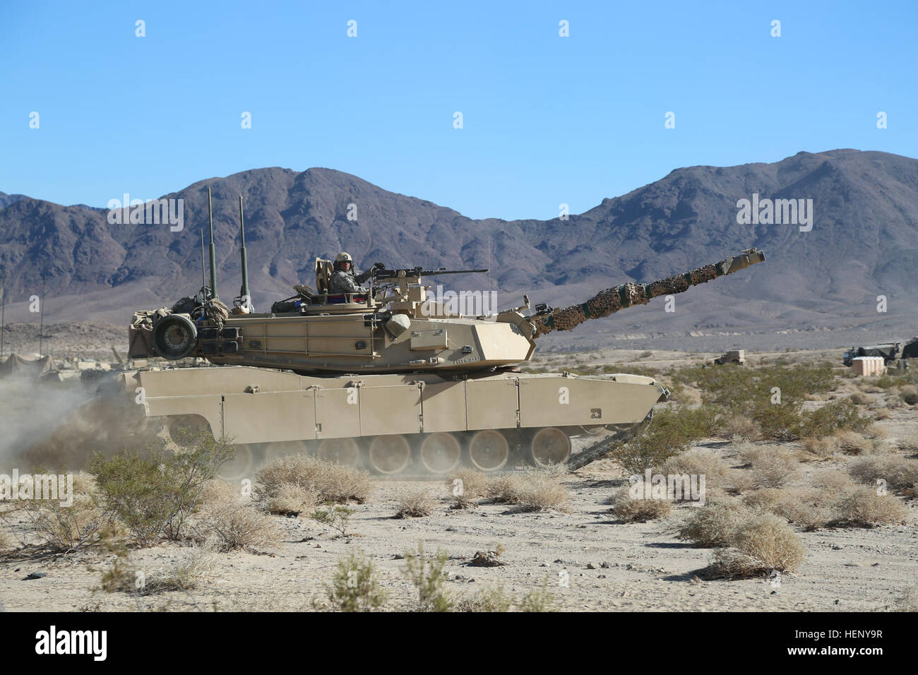 U.S. Army Soldiers from 3rd Battalion, 29th Field Artillery Regiment ...