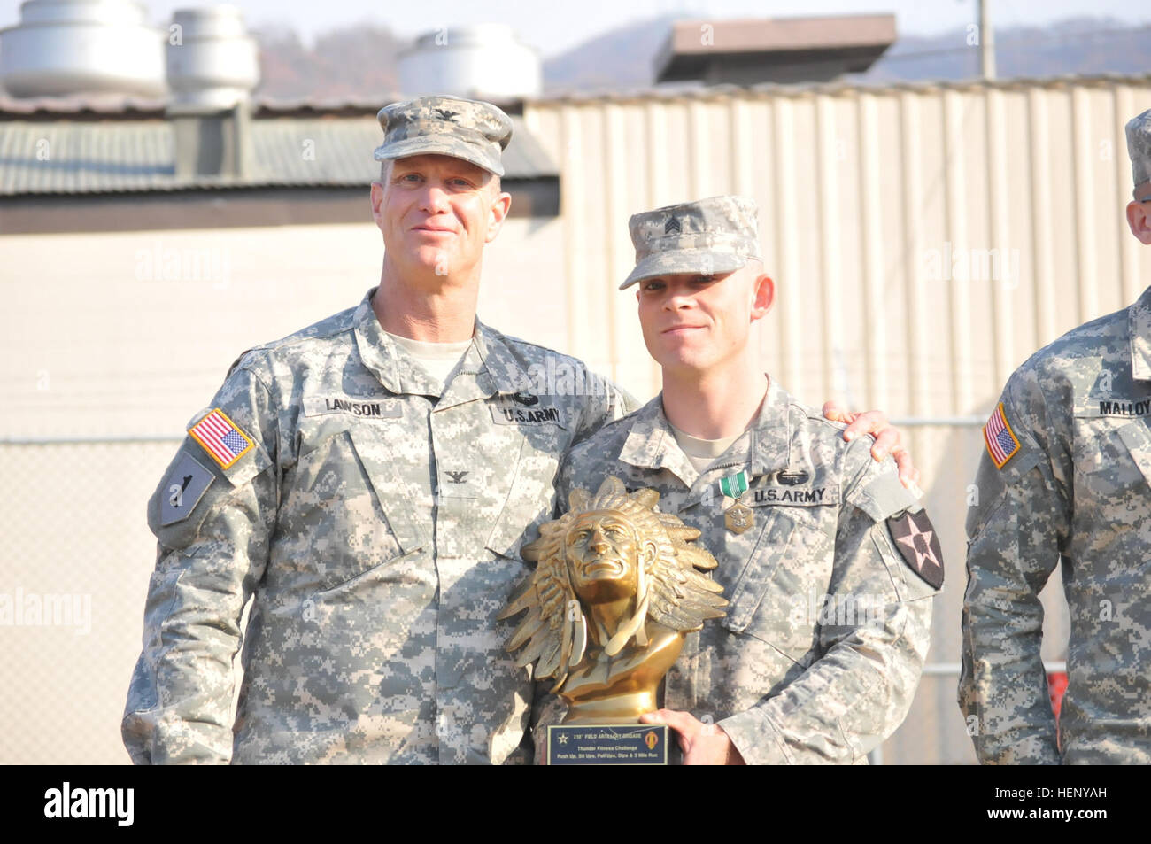 Soldiers from the 210th Field Artillery Brigade, 2nd Infantry Division ...
