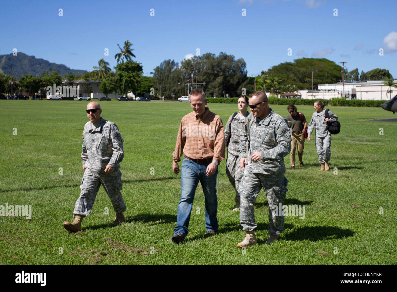 Brig. Gen. Sean Jenkins (right), division deputy commanding general ...