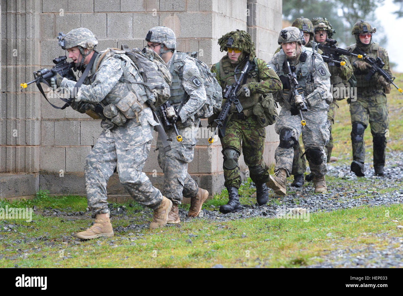 U.S. paratroopers assigned to 1st Squadron, 91st Cavalry Regiment ...