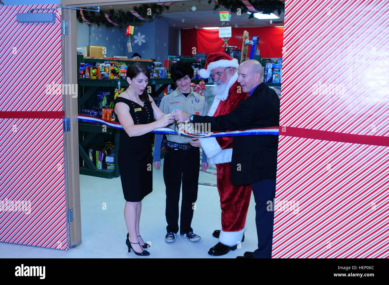 (From left to right) Samara Elledge, president of Santa's Workshop, a ...