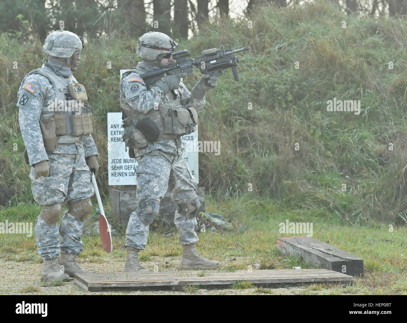 Dragoon Troopers assigned to 1st Squadron, 2nd Cavalry Regiment fire 40 ...