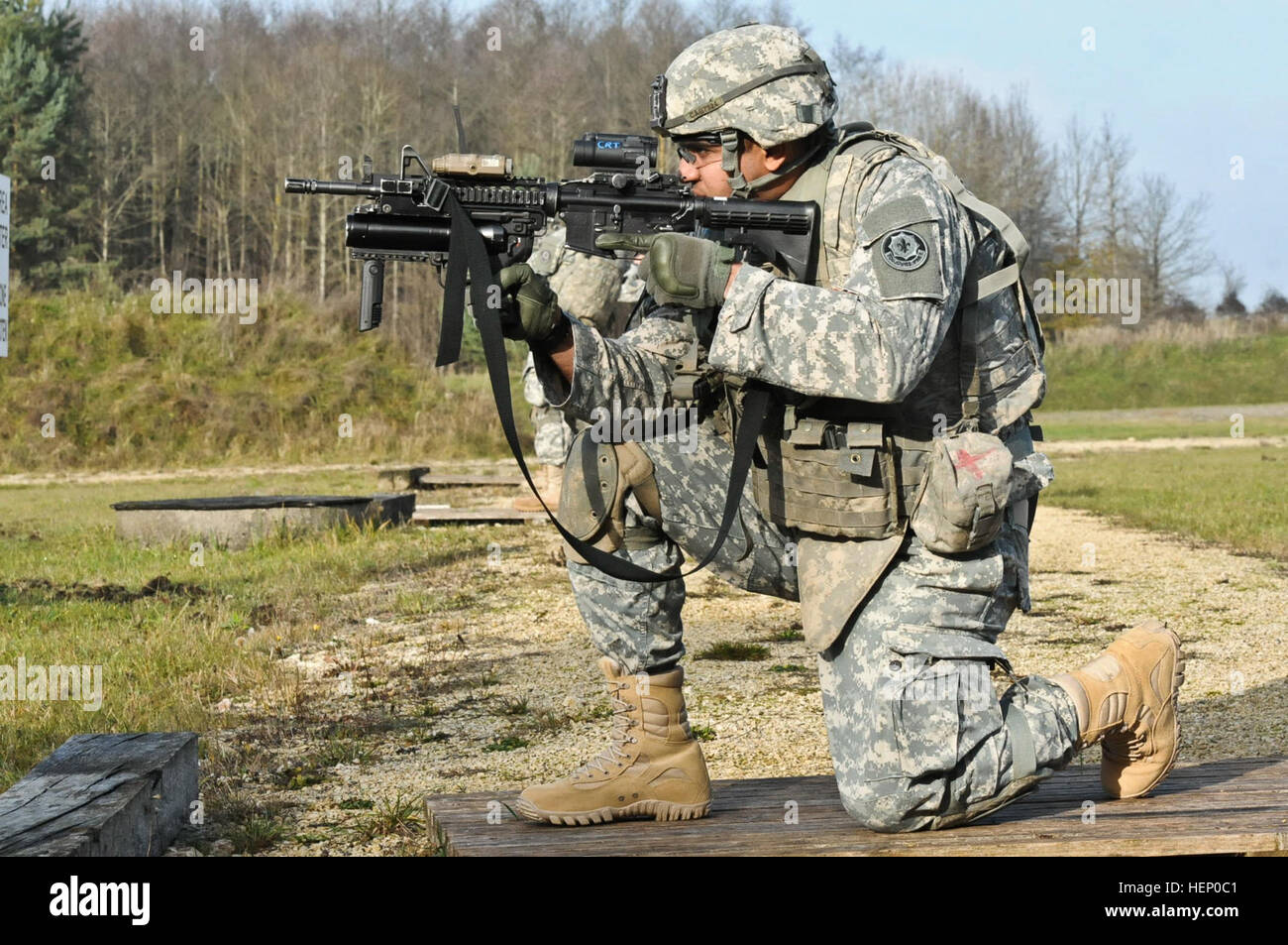 Dragoon Troopers assigned to 1st Squadron, 2nd Cavalry Regiment fire 40 ...