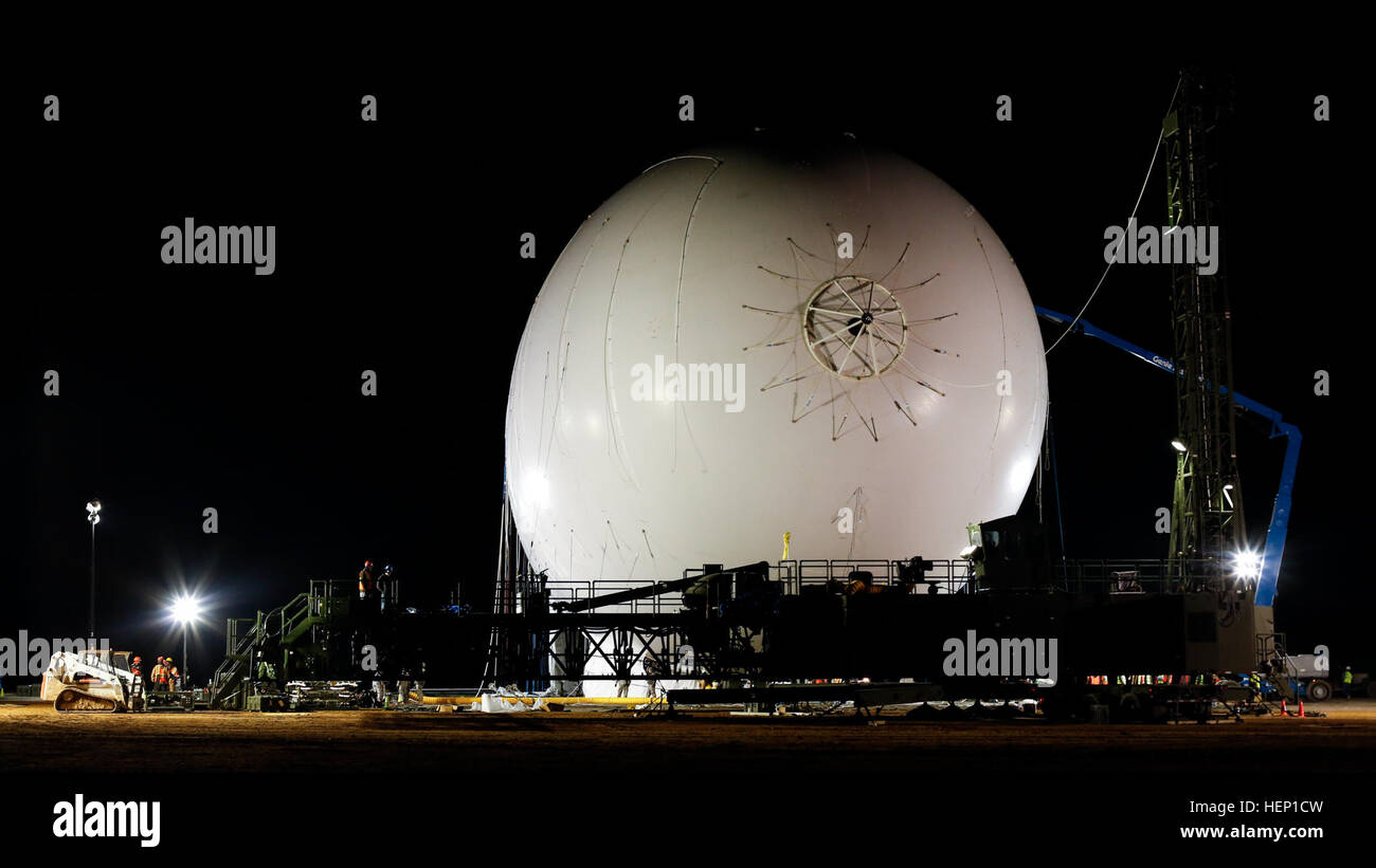 JLENS personnel manage the inflation of an aerostat at Aberdeen Proving ...
