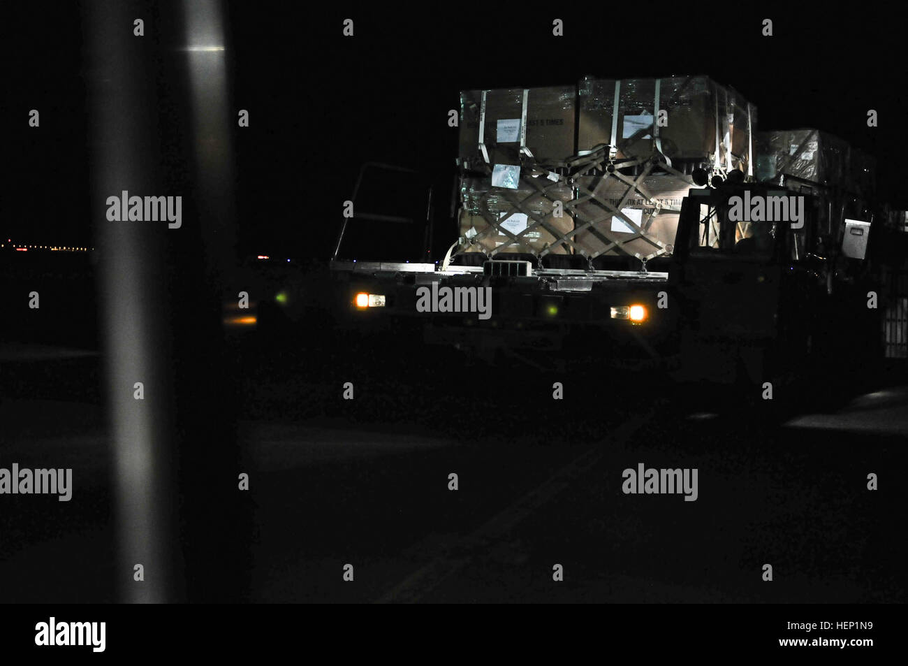 Hercules aircraft military loading High Resolution Stock Photography ...