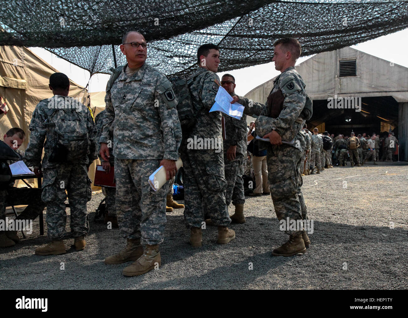 Service members deployed in support of Operation United Assistance go ...