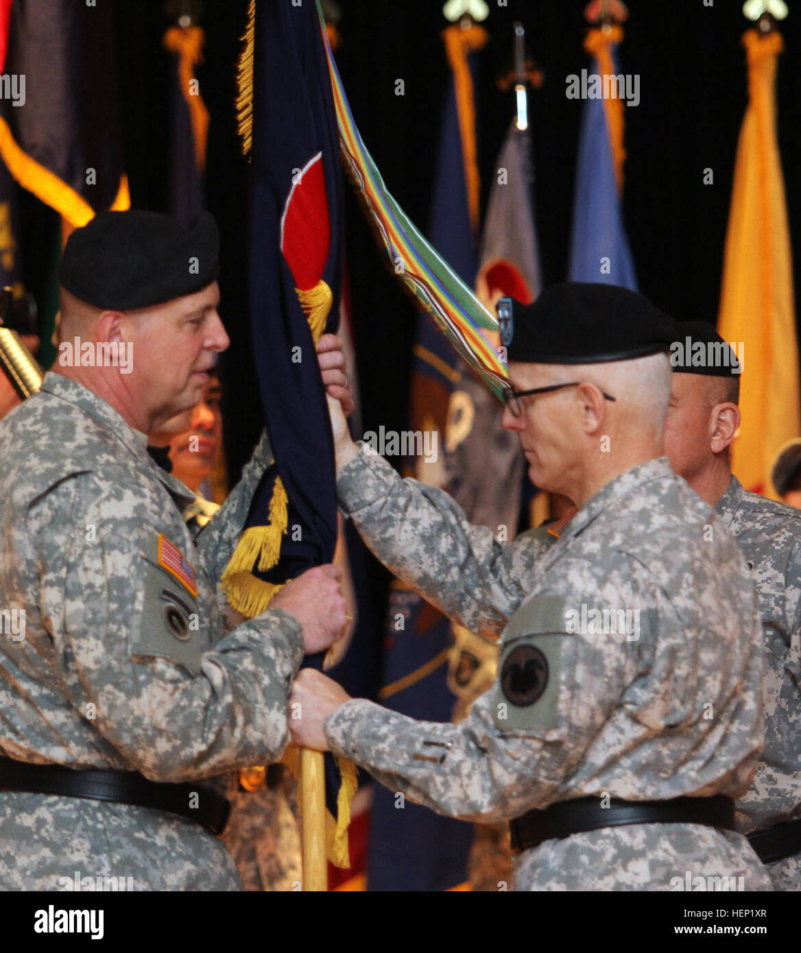 Maj. Gen. Peter S. Lennon, deputy commanding general (Support), U.S. Army Reserve Command, right ...