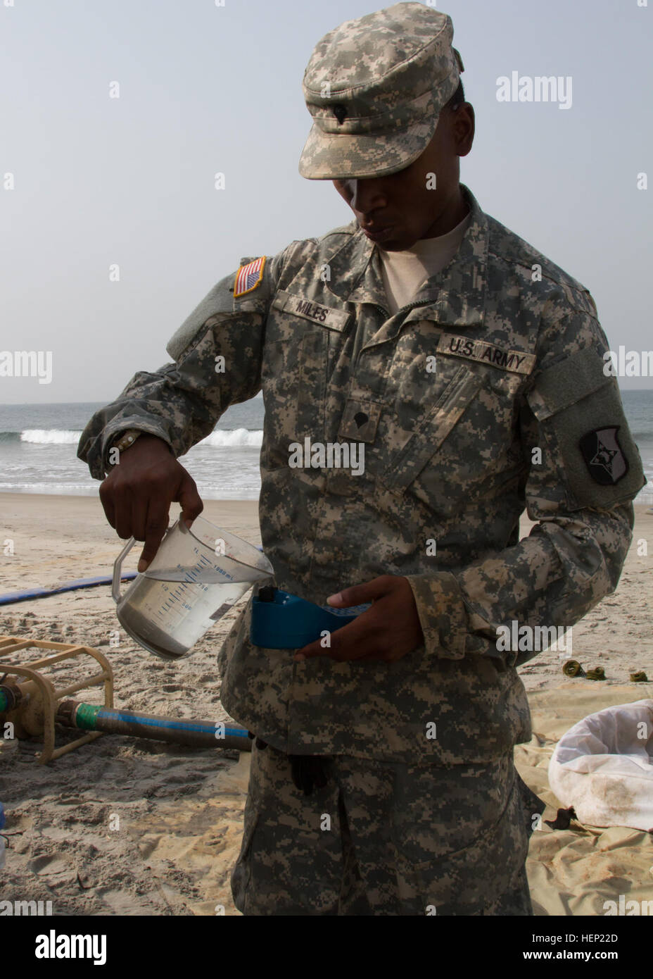 Tactical water purification system hi-res stock photography and images ...