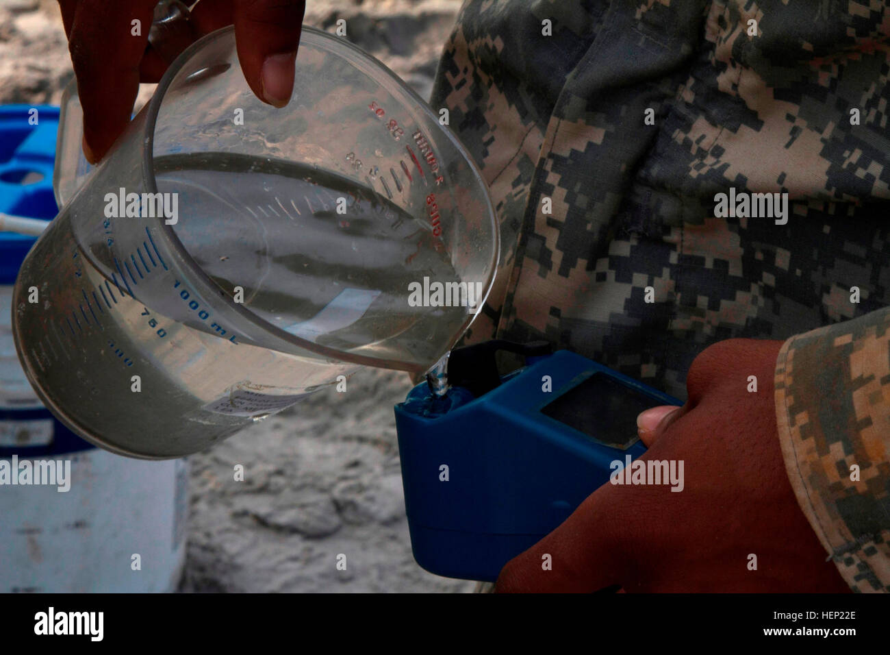 Tactical water purification system hi-res stock photography and images ...