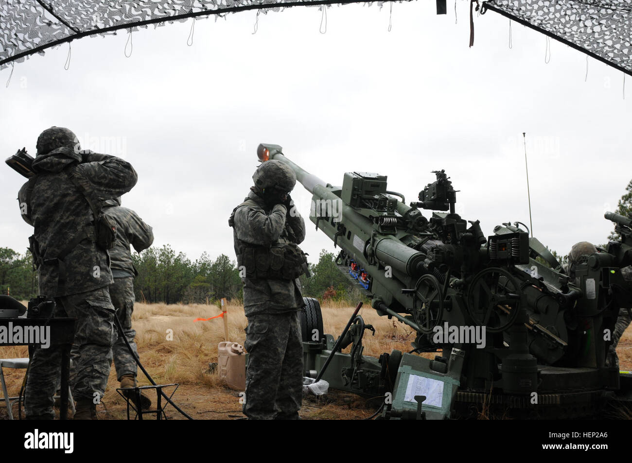 Paratroopers from 2nd Battalion, 319th Airborne Field Artillery ...