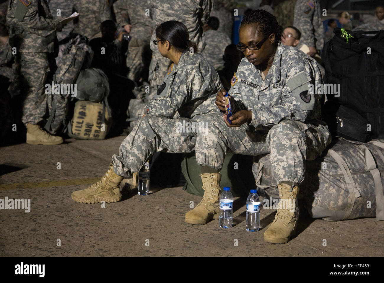 Service members deployed in support of Operation United Assistance go ...