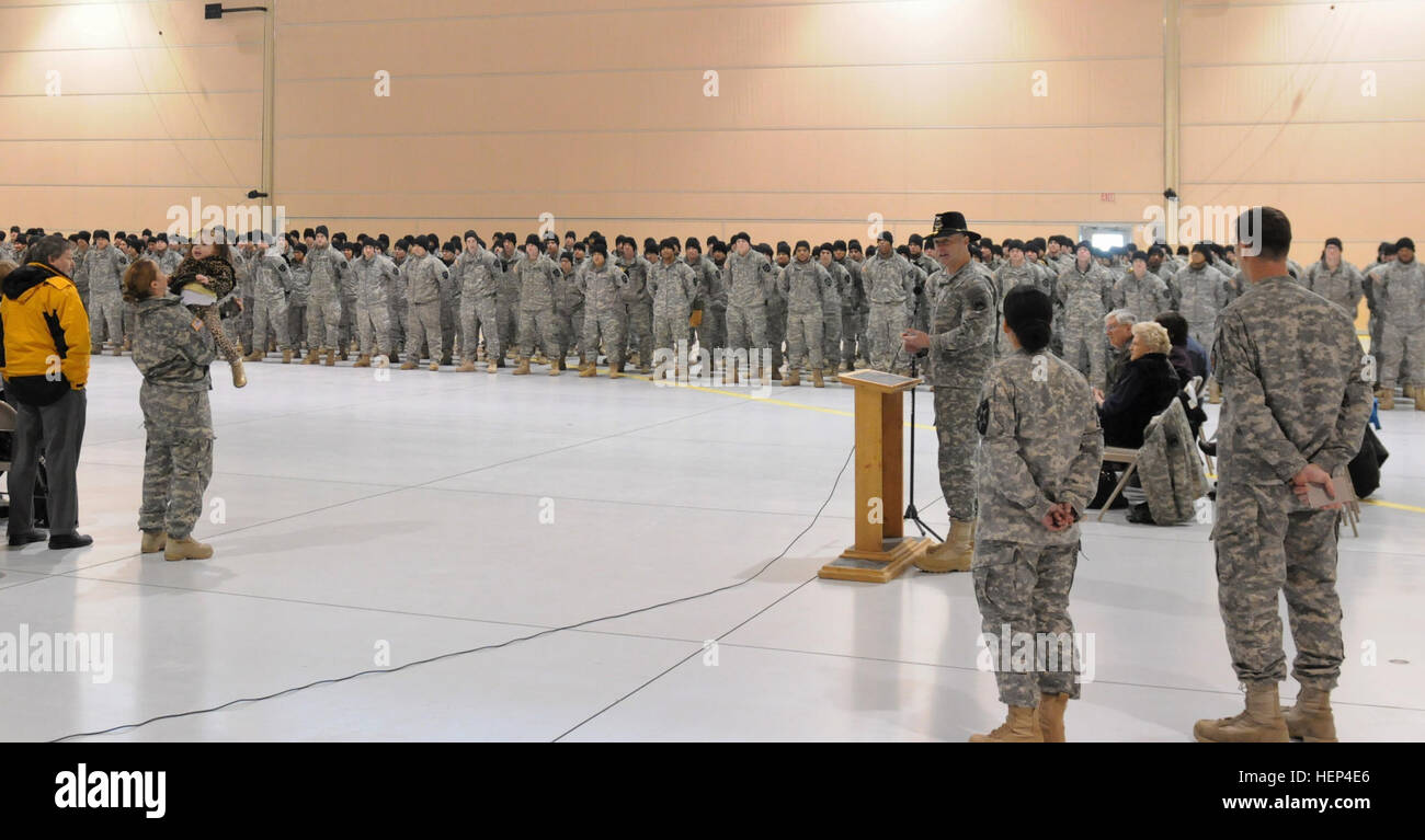 Soldiers, leaders and Family members of the U.S. Army Aviation Task ...