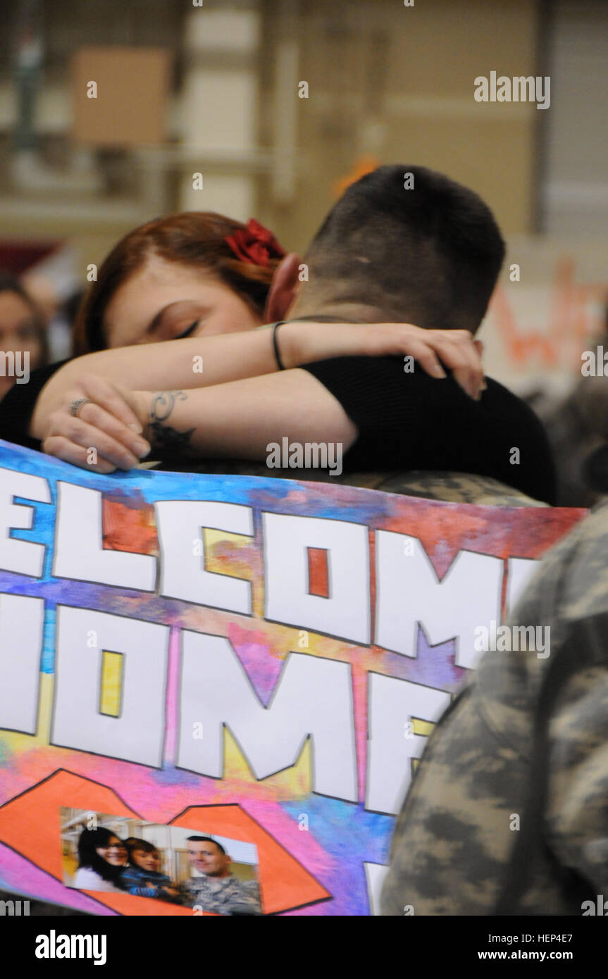 Soldiers, leaders and Family members of the U.S. Army Aviation Task ...