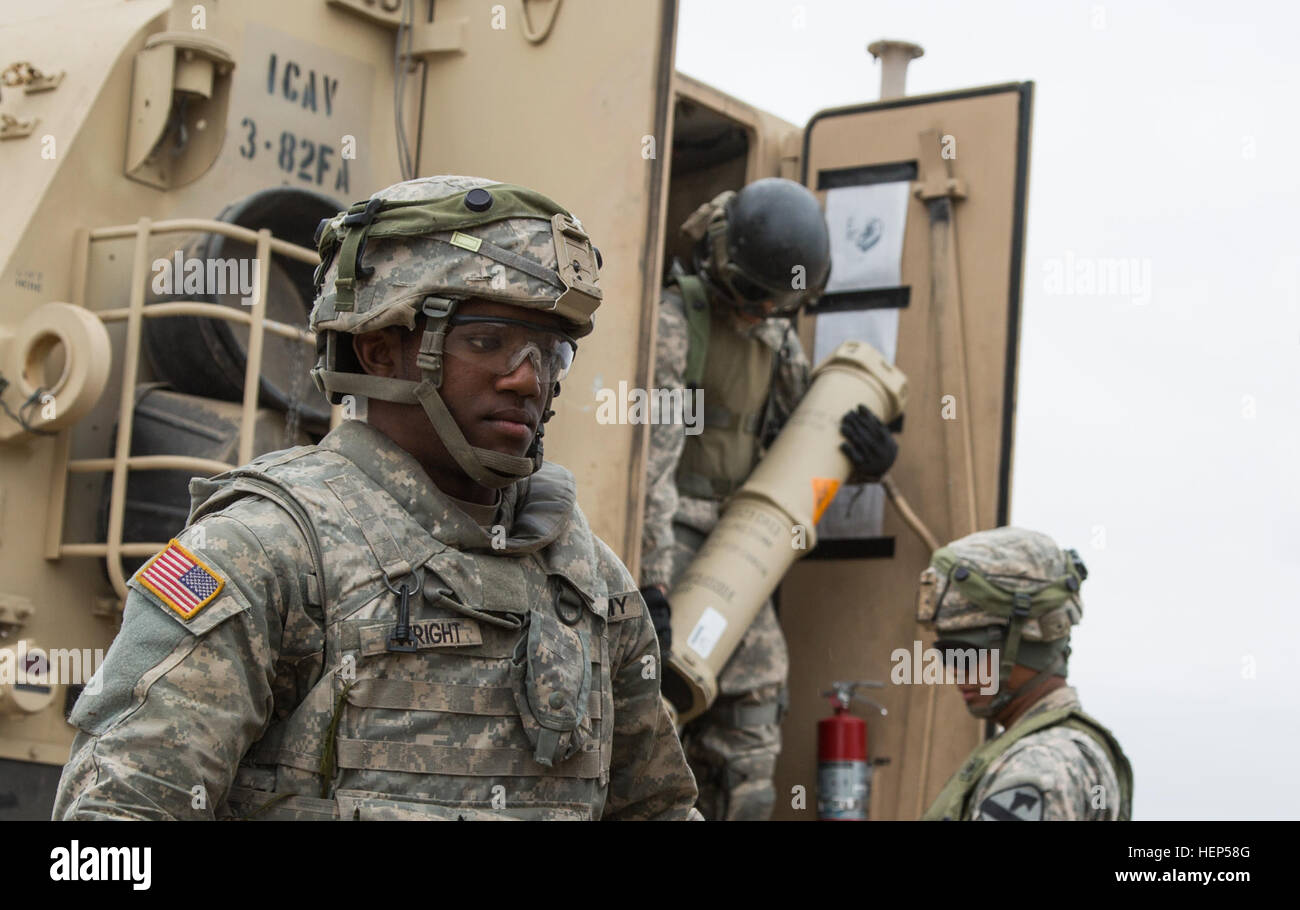 U.S. Soldiers from Alpha Company, 3rd Battalion, 82nd Field Artillery ...