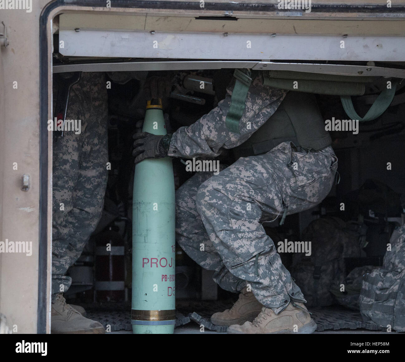 U.S. Army Soldiers from Alpha Company, 3rd Battalion, 82nd Field ...