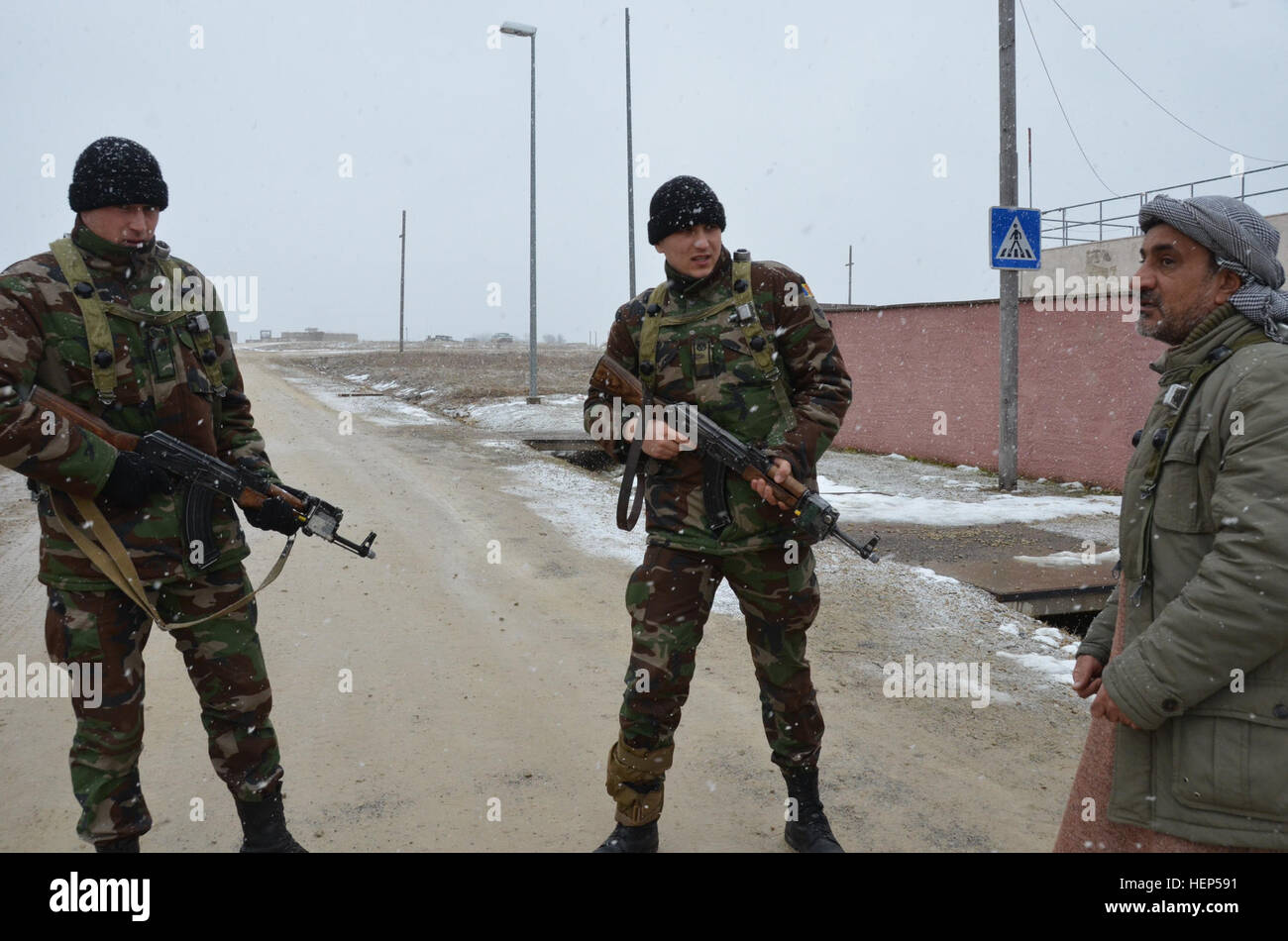 Moldovan soldiers of the 1st Company, 1st Battalion, Armed Forces ...